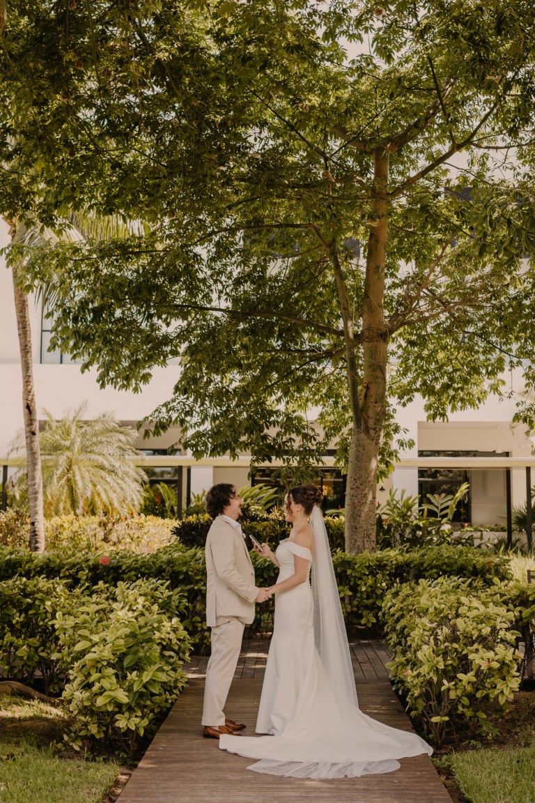 Flora & Zach